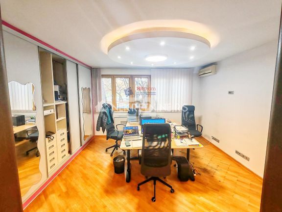 Novi Beograd, stan, uknjižen, 107m2, 5.0, preporuka!, Bulevar Zorana Đinđića