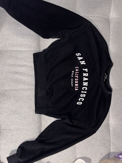 Bershka crop duks