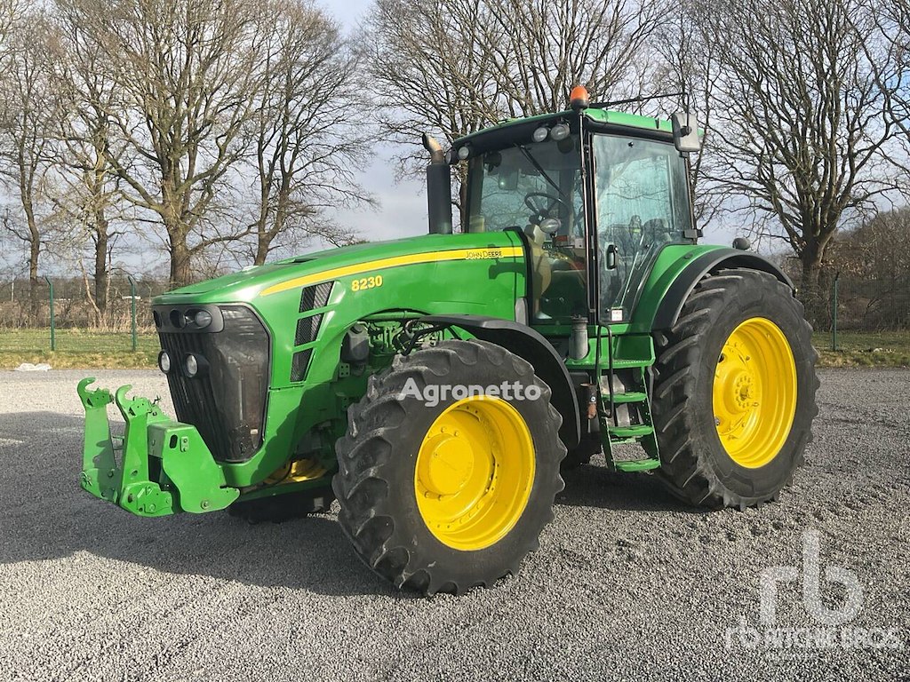 Prodaje se John Deere 8230 traktor točkaš na aukciji