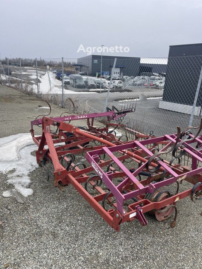 Prodaje se Kongskilde Såbedharv 4,5m kultivator na aukciji