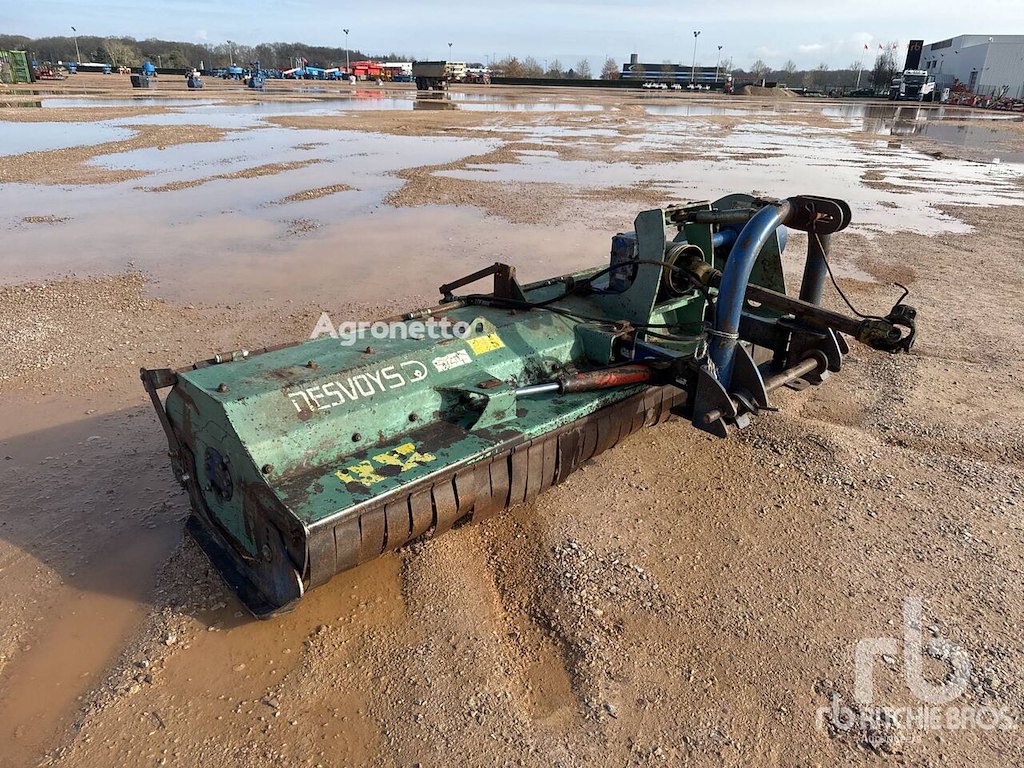 Prodaje se Desvoys 2273 Mulcher Broyeur Deportable Chipper traktorski malčer na aukciji