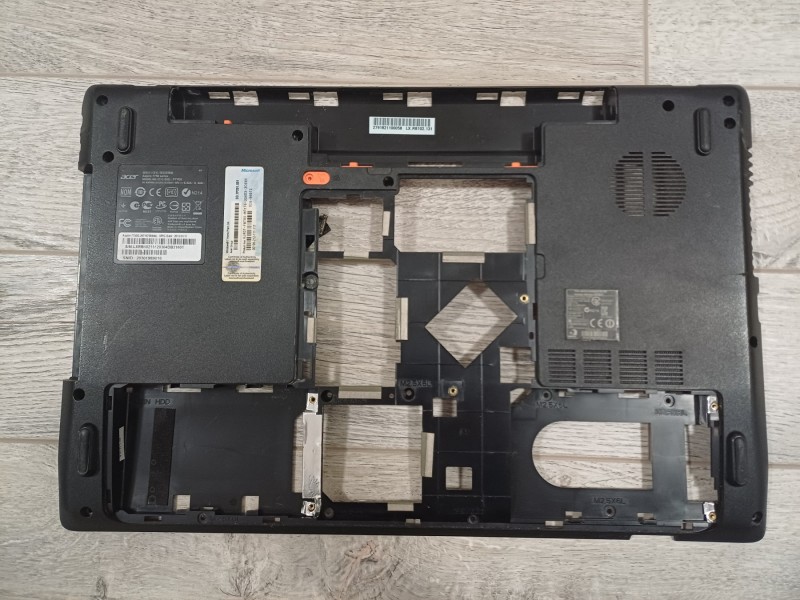 Donje kuciste za Acer 7750 , 7750G , P7YE0