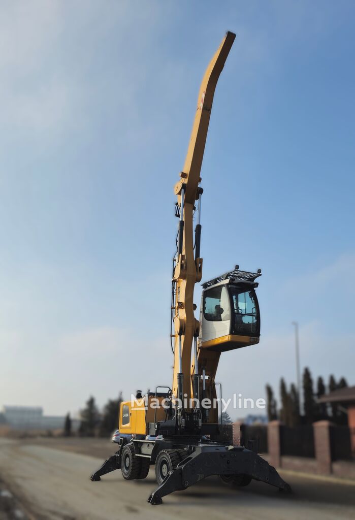 Liebherr LH24 bager za pretovar