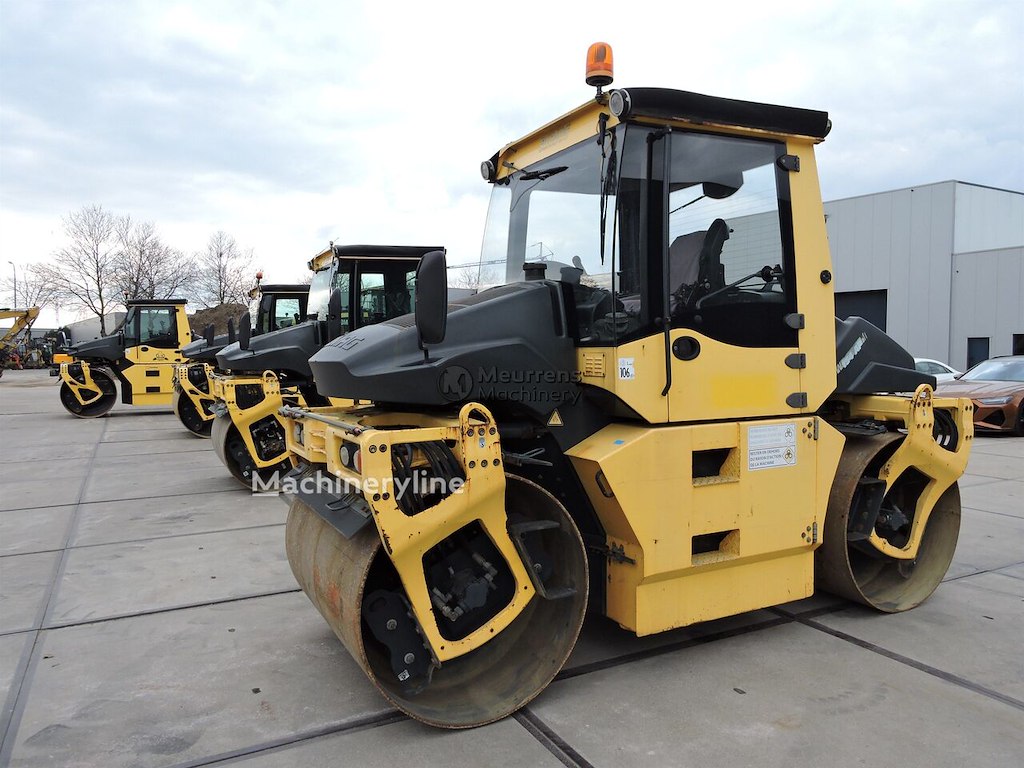 BOMAG BW154 valjak za asfalt