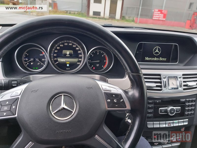 Mercedes E 200 Na ime kupca