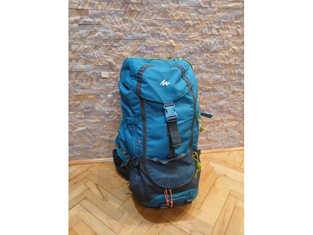 Quechua Forclaz 60L planinarski ranac