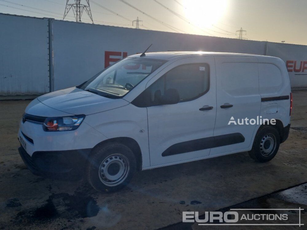 Prodaje se Toyota Proace City laki furgon na aukciji