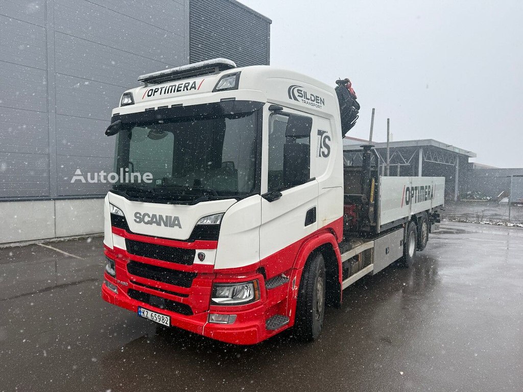 Prodaje se Scania Scania P 450 Kranbil - Euro6 og Palfinger PK2700-EH, Eu ok, sert kamion s ravnom platformom na aukciji