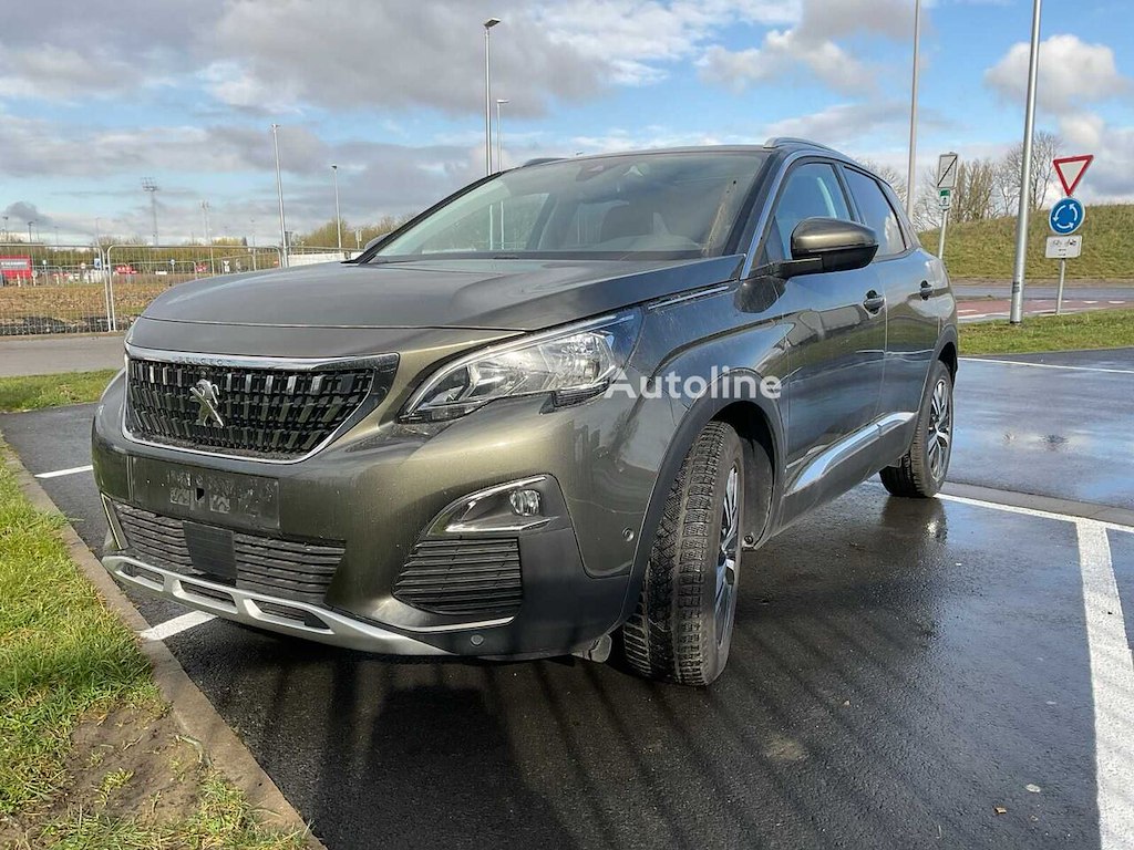 Prodaje se Peugeot 3008 krosover na aukciji