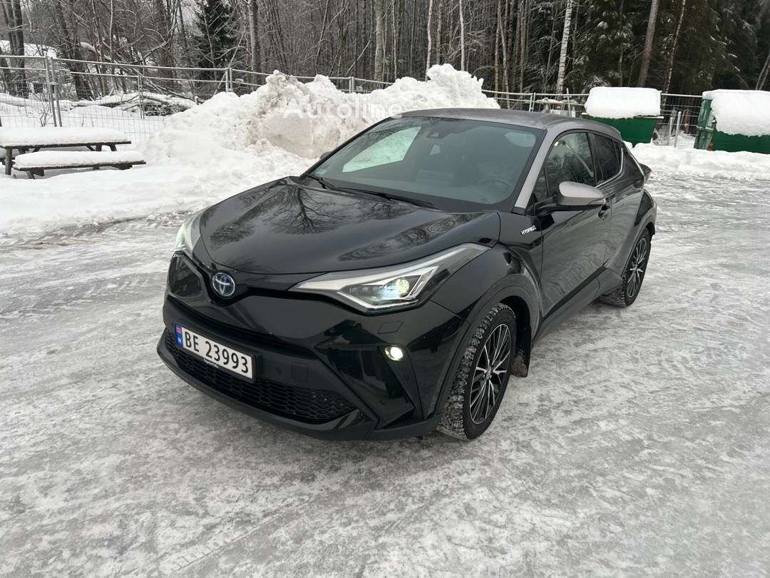 Prodaje se Toyota C-HR krosover na aukciji