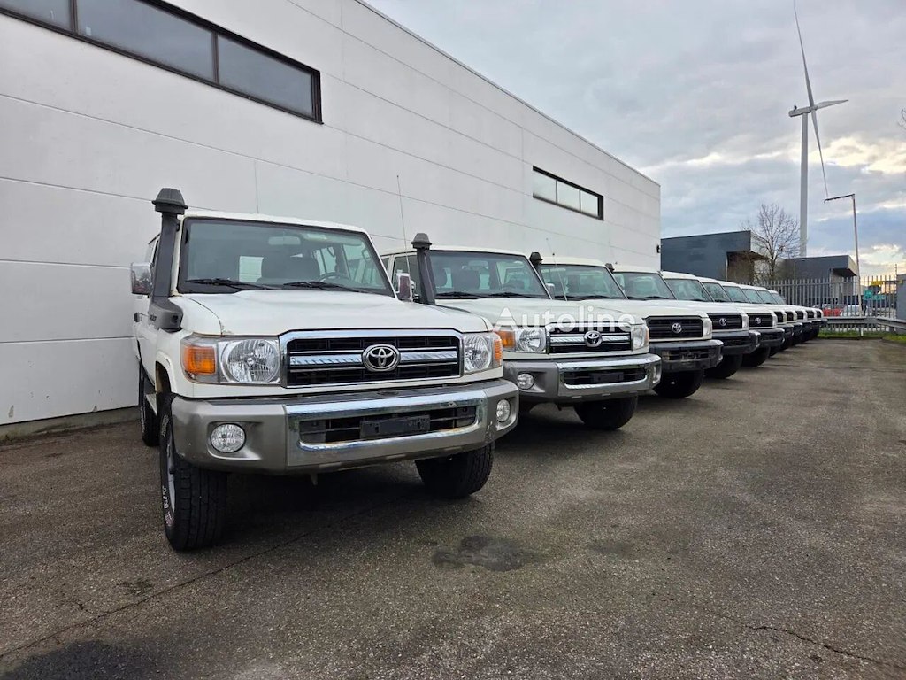 Toyota Land Cruiser HZJ76 + HZJ78L + PICKUP 4WD EXPORT OUT EU ONLY terenac