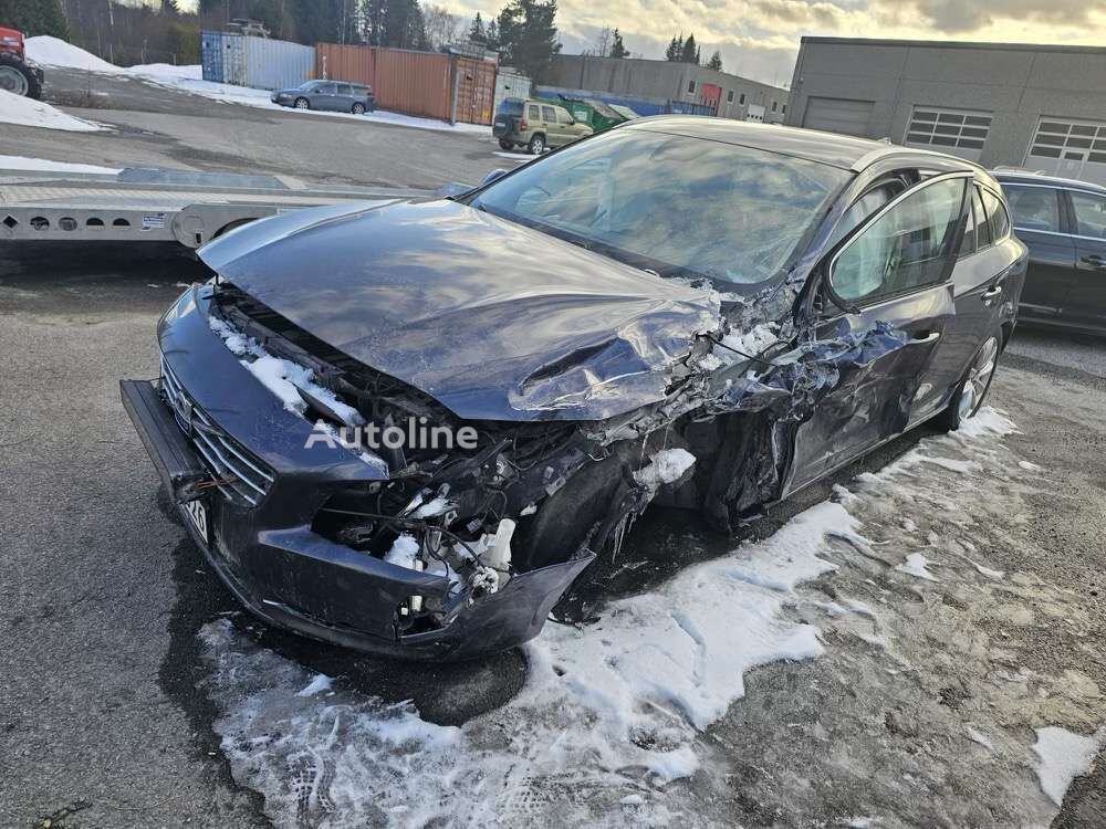 Prodaje se Volvo V60 karavan na aukciji