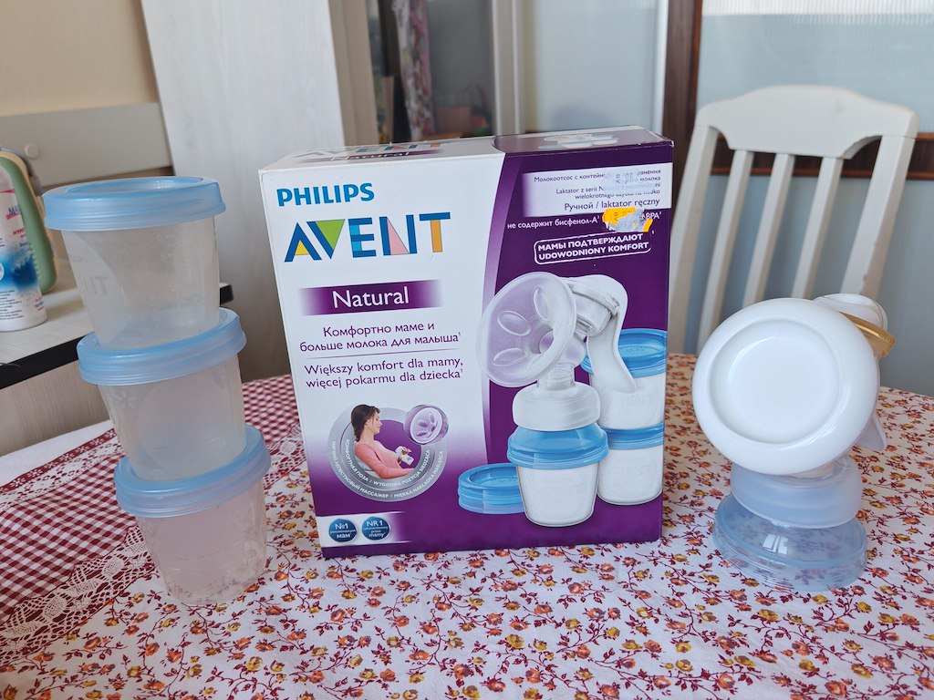 Avent pumpica + posude + flasica