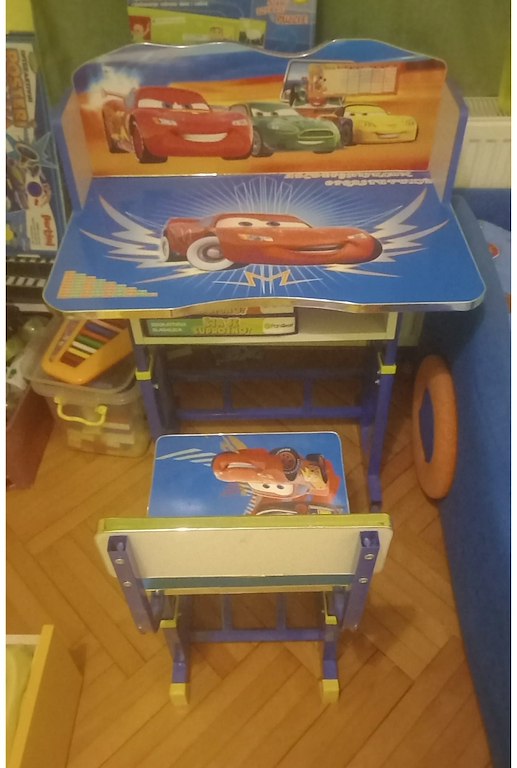 Dečiji radni sto