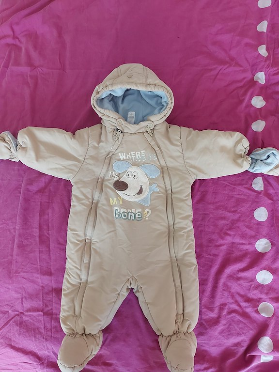 C&A skafander za bebe veličina 74