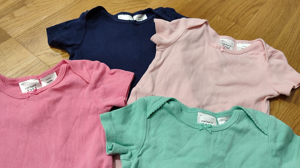 Carter’s set od 4 bodija za bebe devojčice