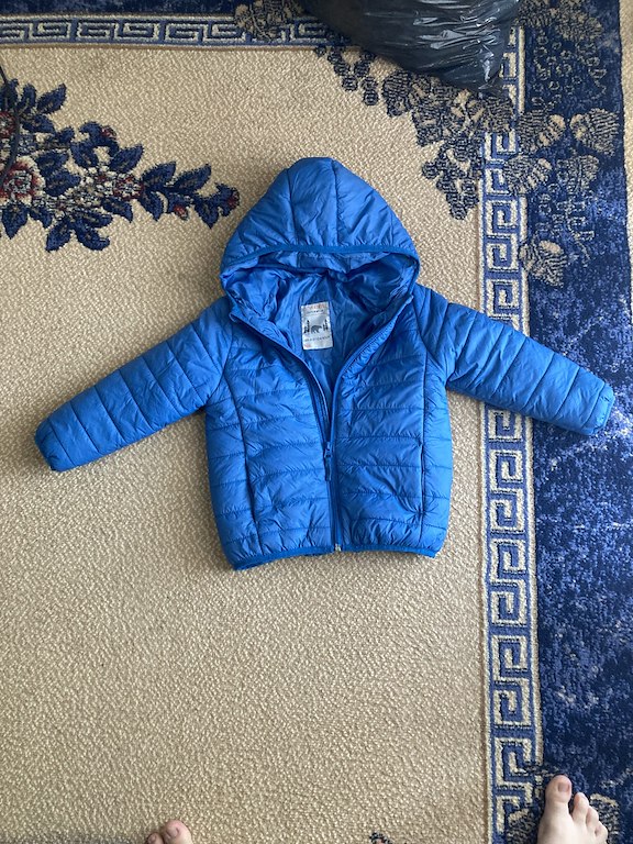Waikiki prelazna muška jakna vel 4-5 god.