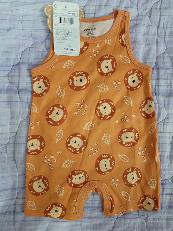 Kombinezon za bebe i 3 kom. čarapica