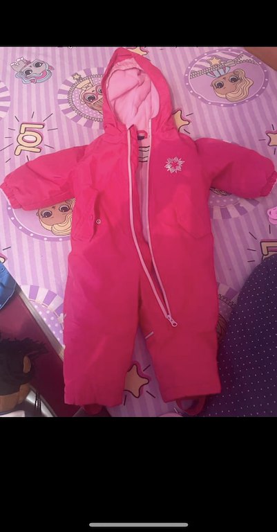 Brugi roze skafander
