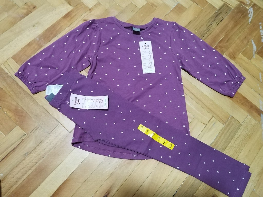 Komplet nov