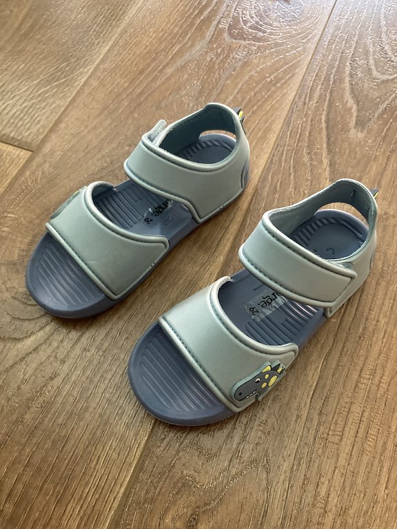 NOVE George sandale vel. 29 (UK 11)