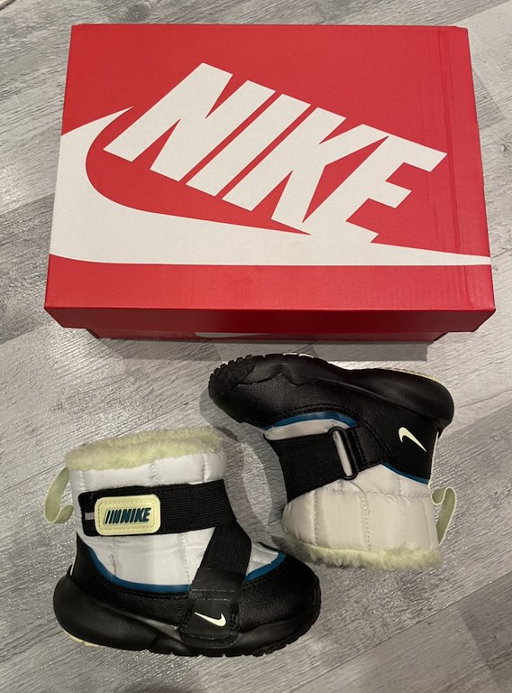 Nike čizme za bebe