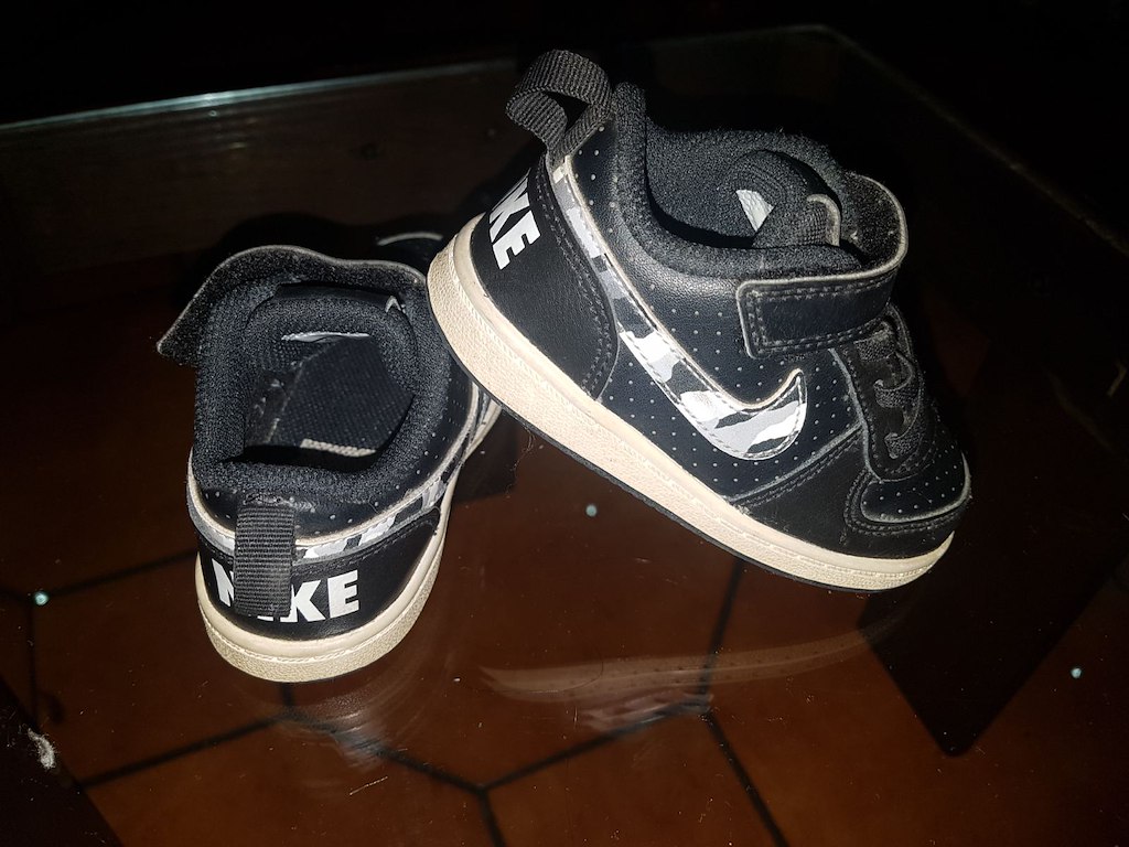 Nike patike broj 22