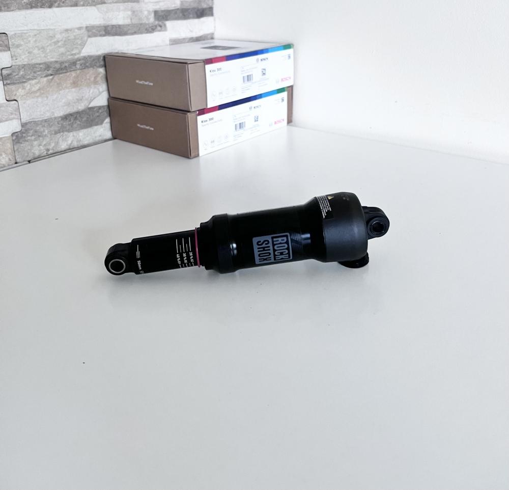 Zadnji Amort Rock Shox Deluxe select 210x50mm