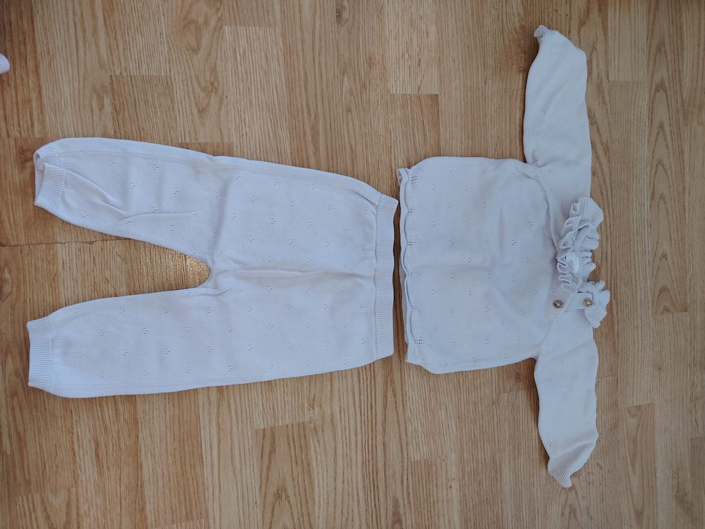 Komplet odelo