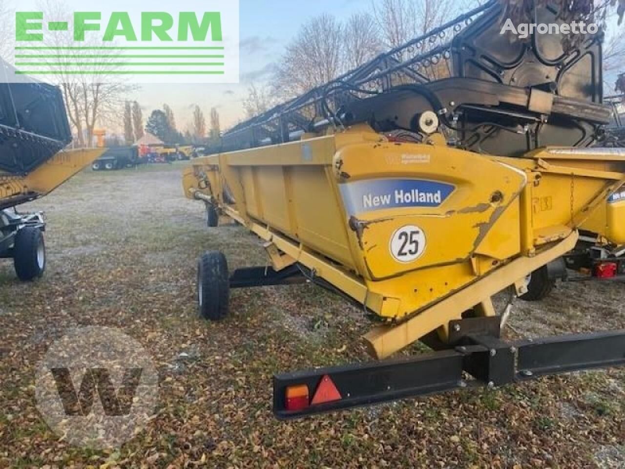 New Holland varifeed 30 ft traktor točkaš