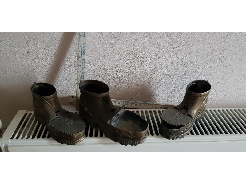 Pepeljara Cipelica 3 kom