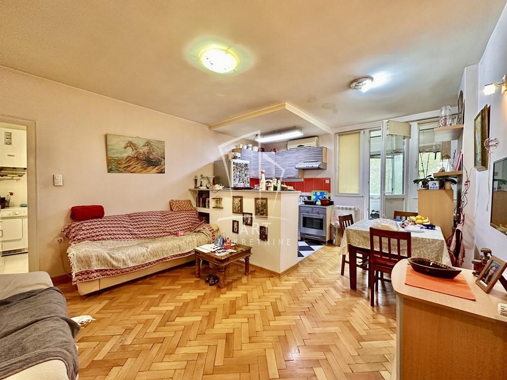 Dositejeva, Jednoiposoban stan na prodaju, 42m2, 248.000€