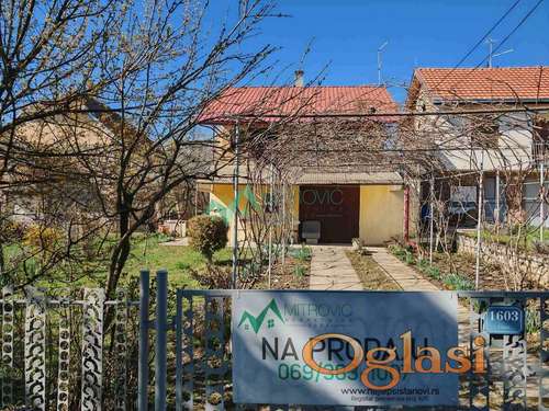 Banstol, vikend kuća, plac 600m2.