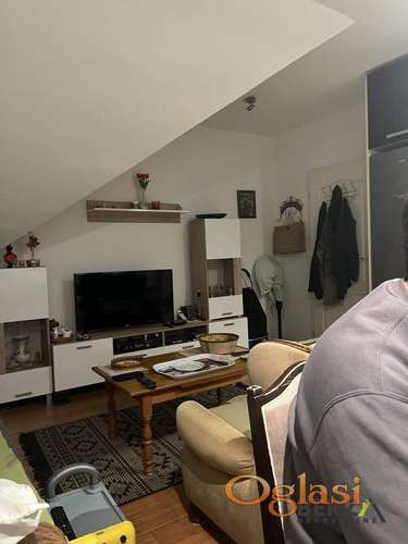 PRAZAN JEDNOIPOSOBAN STAN, PODBARA