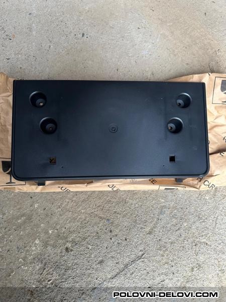 Audi Q8 Nosac Prednje Tablice - 4M8 807 287