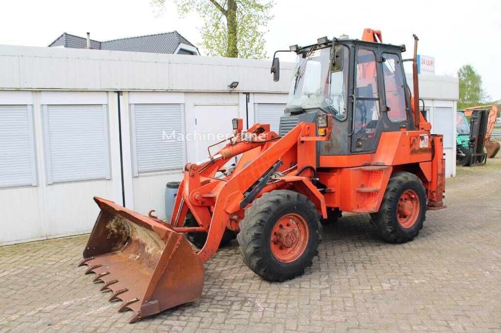 FAI 590 B bager-utovarivač