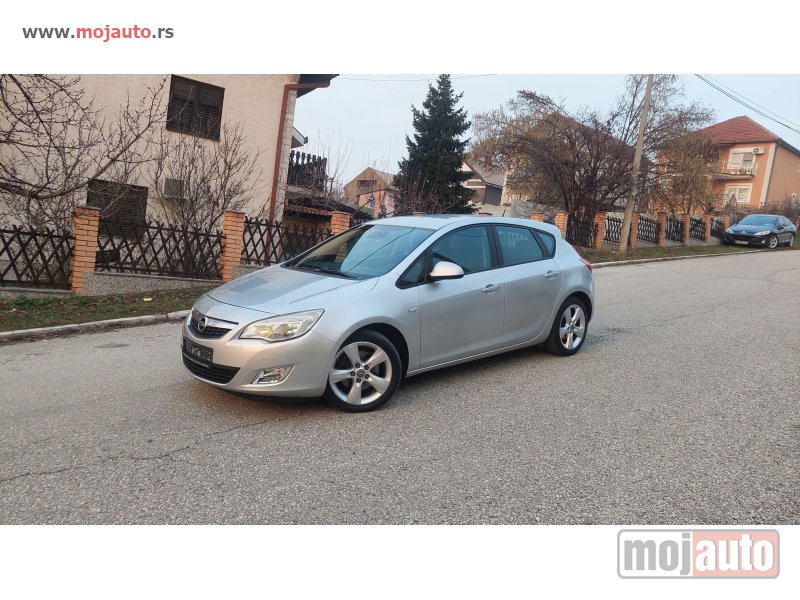 Opel Astra J 1.7 CDTI NOVA