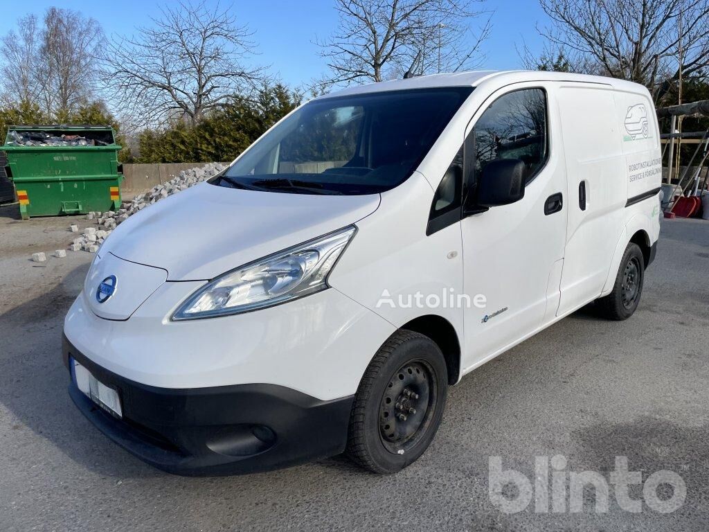 Prodaje se Nissan NV200 minibus furgon na aukciji