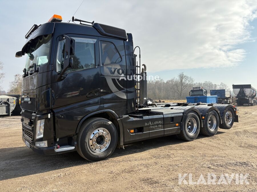 Prodaje se Volvo FH 540 rol kiper sa kukom na aukciji