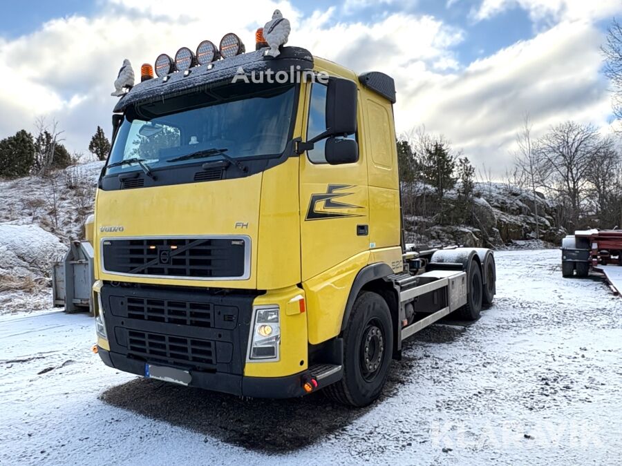 Prodaje se Volvo FH 520 6X2 rol kiper sa kukom na aukciji