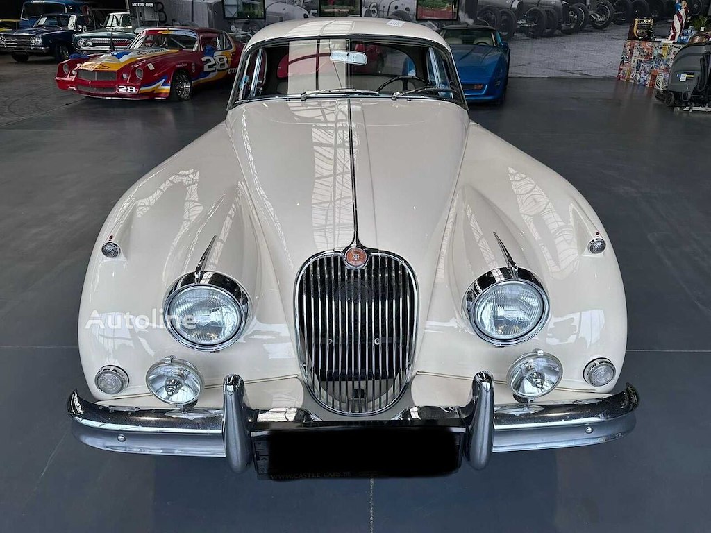 Prodaje se Jaguar XK150 kupe na aukciji