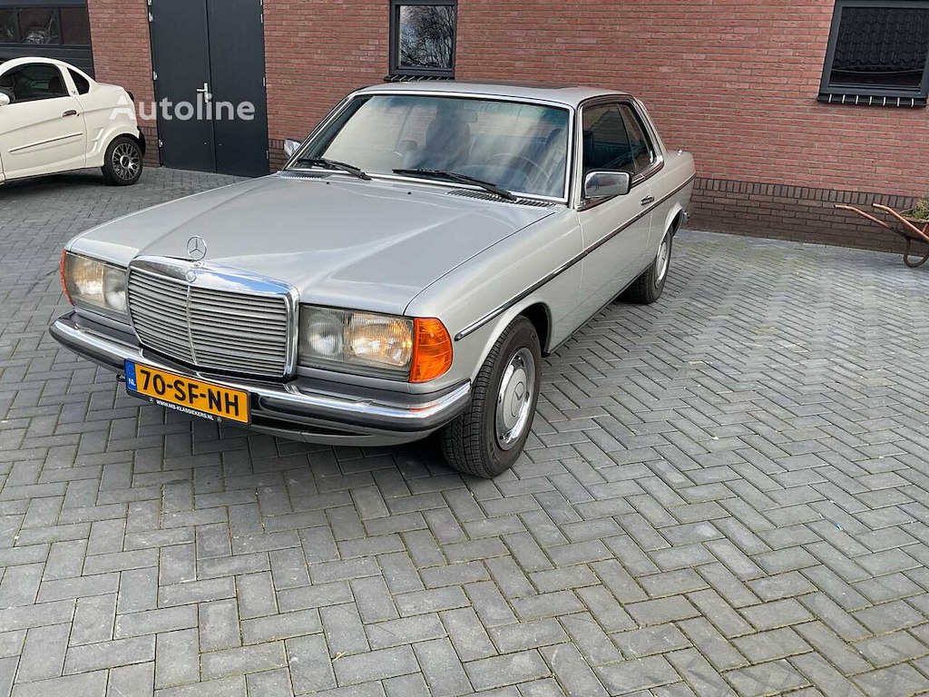 Prodaje se Mercedes-Benz 200-280 (W123) 230 CE kupe na aukciji