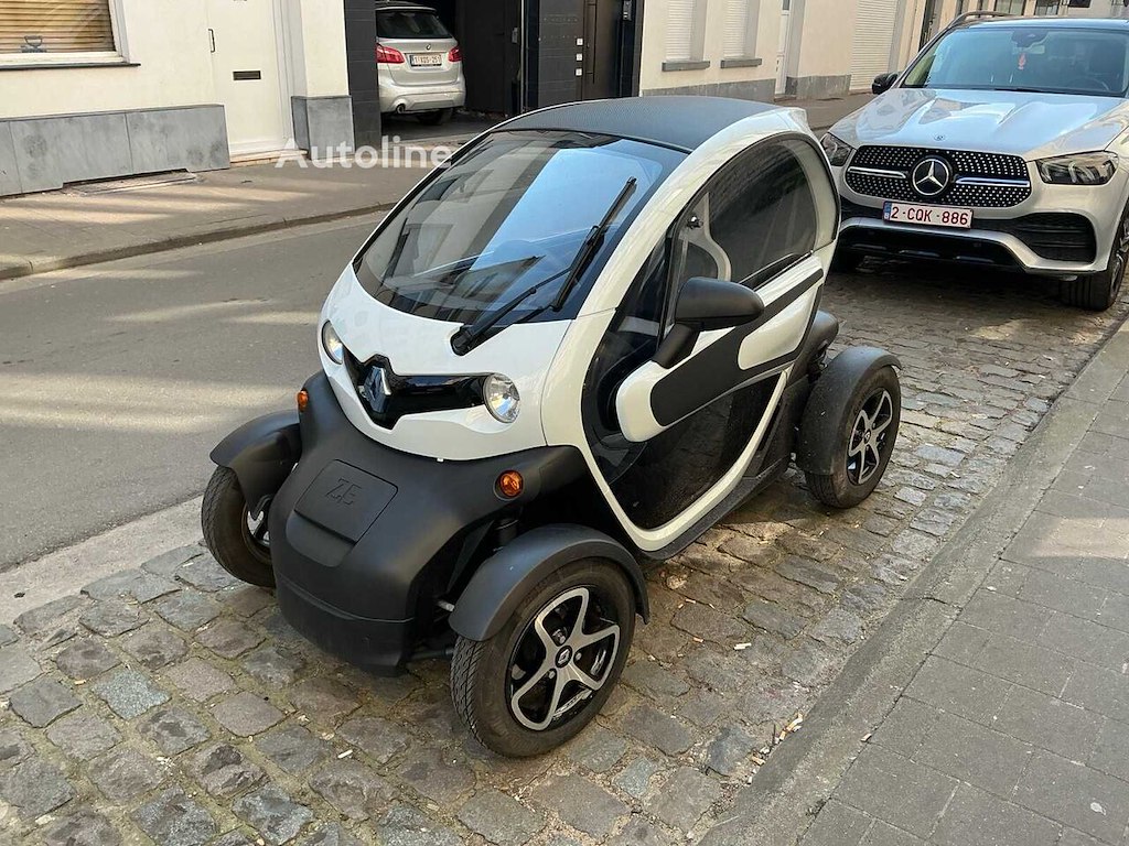 Prodaje se Renault Twizy kupe na aukciji