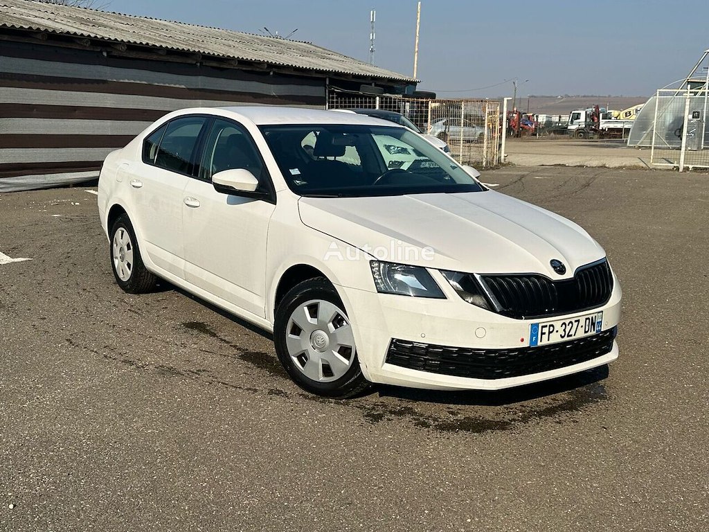 Prodaje se Škoda OCTAVIA sedan na aukciji