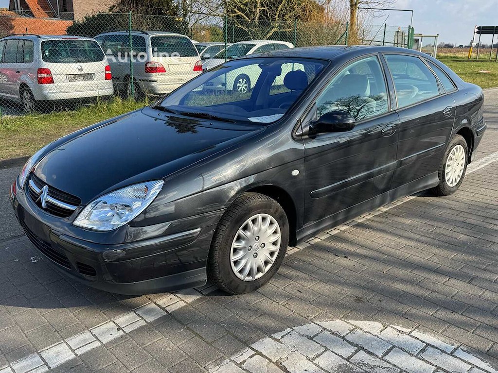 Prodaje se Citroen C5 sedan na aukciji