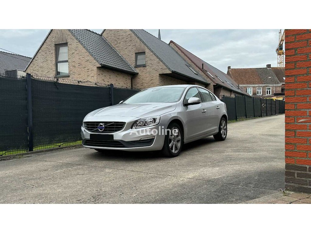 Prodaje se Volvo S60 sedan na aukciji