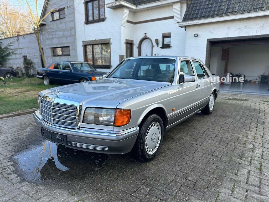 Prodaje se Mercedes-Benz 500SE sedan na aukciji