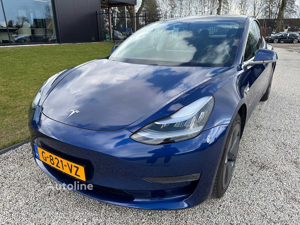 Prodaje se Tesla Model 3 Long Range AWD 75kWh sedan na aukciji