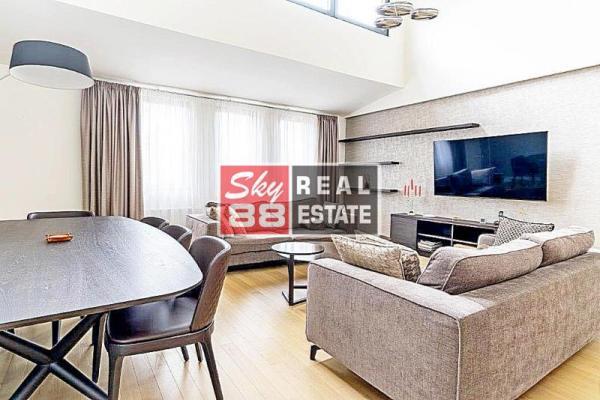 Petosoban stan na prodaju, 253m2, 990.000€