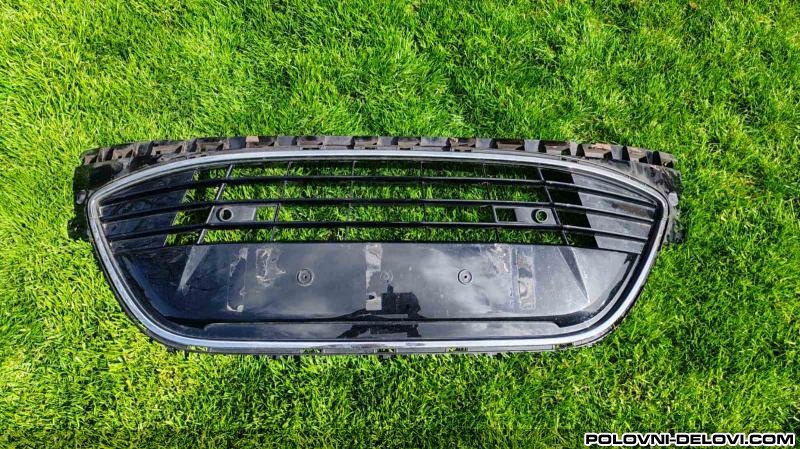 Ford S-Max Grill AM21-17B968-B Karoserija